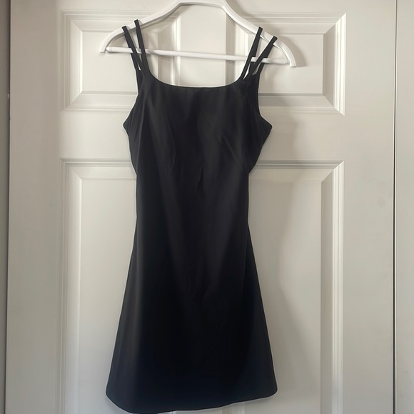 HALARA | Dresses | Nwt Halara Black Double Strap Twist Back Cloudful ...